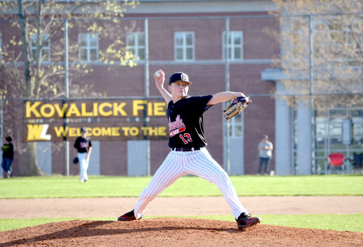 Park comes back, edges Big Red | News, Sports, Jobs - The Herald Star